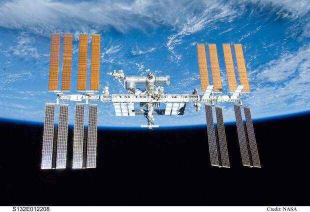 Solar-powered spaceship overhead next Wednesday | Entertainment ...