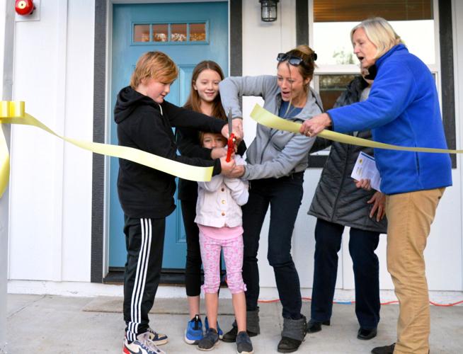 Lorraine’s Lowdown | News | theunion.com