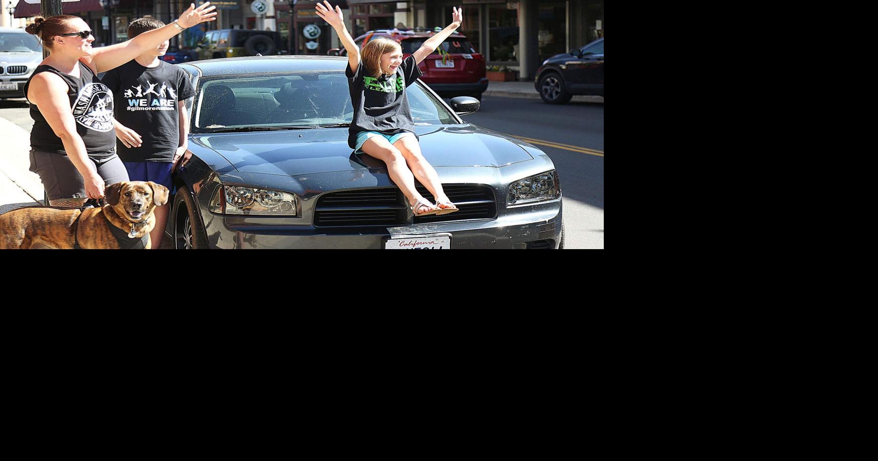 Positive parade: Teachers take to students’ neighborhoods | News ...