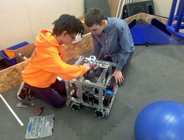 ACME Robotics earns trip to Super Regionals with top 10 finish at ...