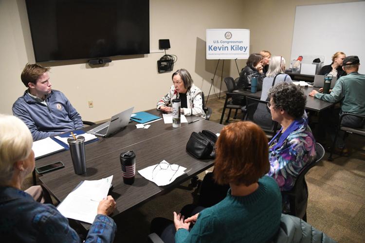 Representative's office hours draw hundreds to halls of Rood Center ...