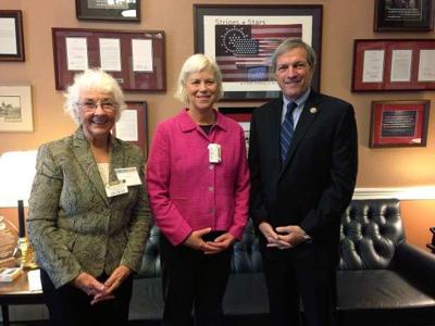 Amanda Wilcox, mother of shooting victim Laura Wilcox, invited to State ...