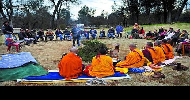 Blessing the river: Tsi-akim Maidu, monks hold fire and smoke ceremony ...