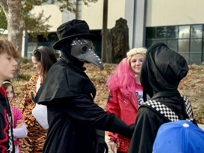 Wicked witches and scary skeletons: Community gathers at Rood Center ...