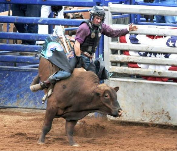 Flying U Rodeo offers something different | Sports | theunion.com