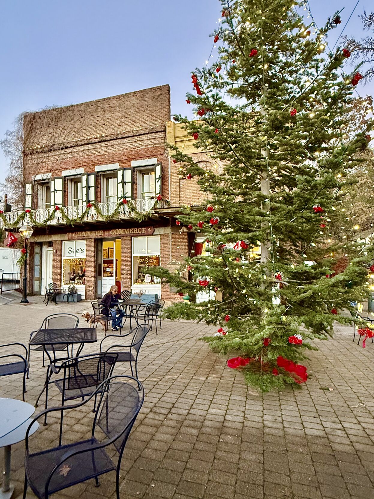 Nevada City's wintertime charm on display during Victorian Christmas ...
