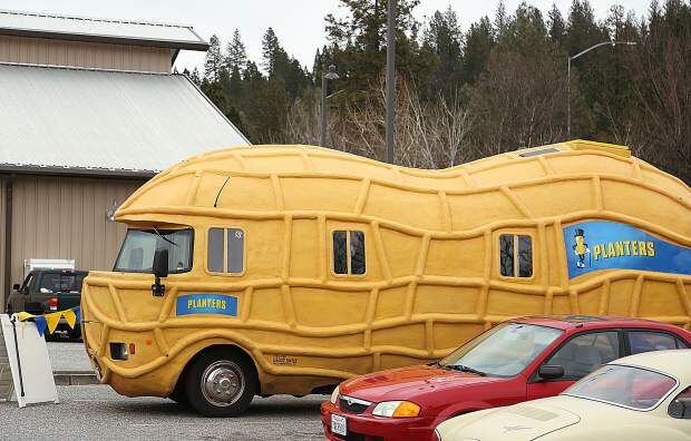 Peanut Mobile’s driver comes home to Grass Valley (PHOTO GALLERY ...