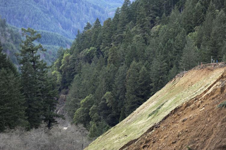Highway 42 Landslide | Photo Collections | theworldlink.com