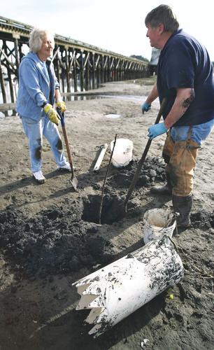 40 stories, No. 37: Empire clams | Lifestyles | theworldlink.com