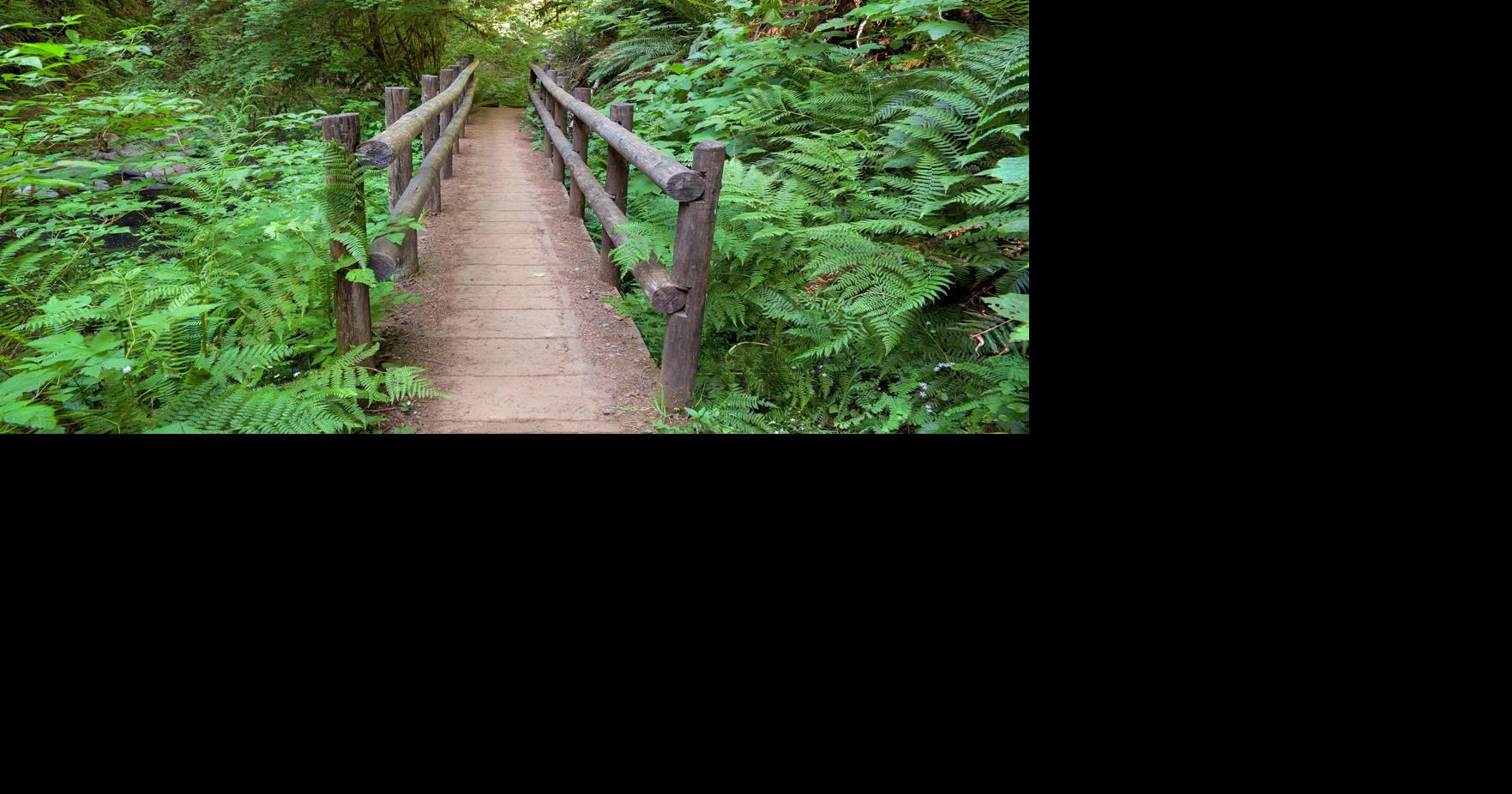 Confederated Tribes of Coos, Lower Umpqua and Siuslaw Indians sign co ...