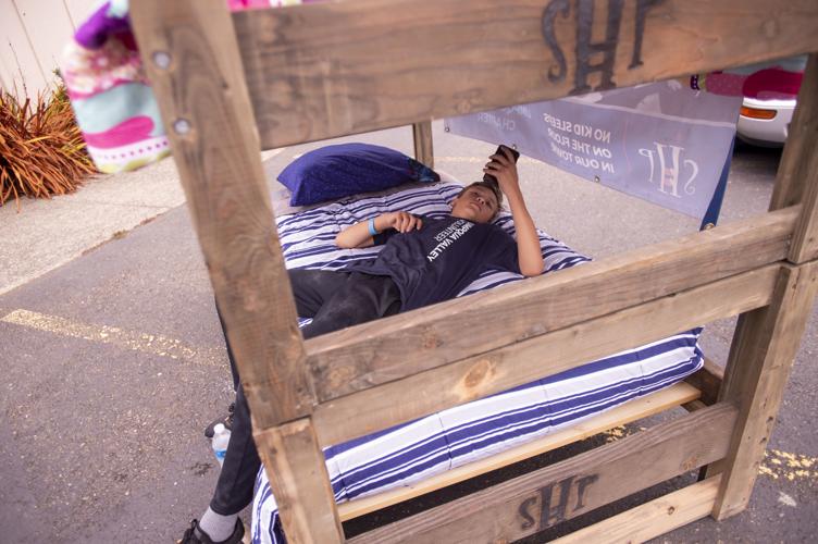 Volunteers flock to build beds for Rotary Club, Sleep in Heavenly Peace ...