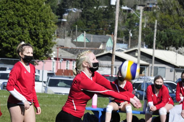 Coquille outlasts Myrtle Point in outdoor volleyball | Local Sports ...