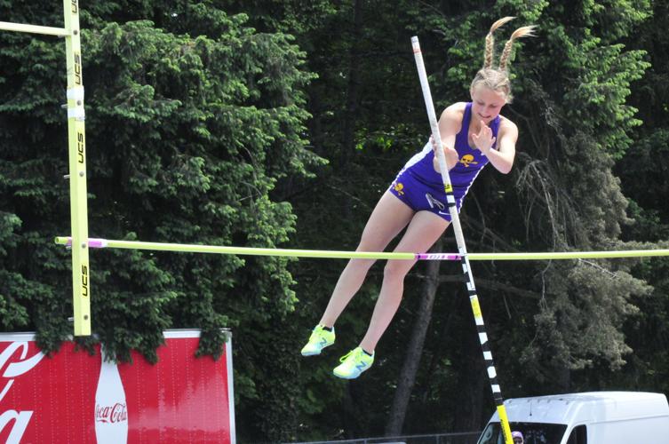 State champions boost Marshfield to third-place trophy | Local Sports ...