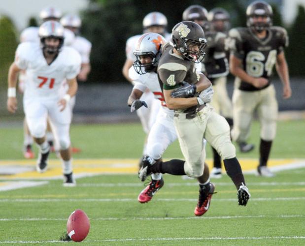 Molalla at North Bend Football | Photo Collections | theworldlink.com