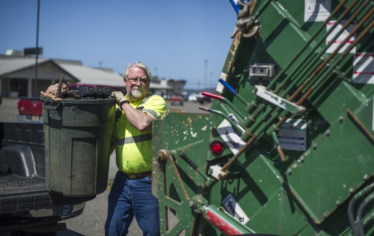 Volunteers gather trash, donations for annual City Clean Up Day | Local ...