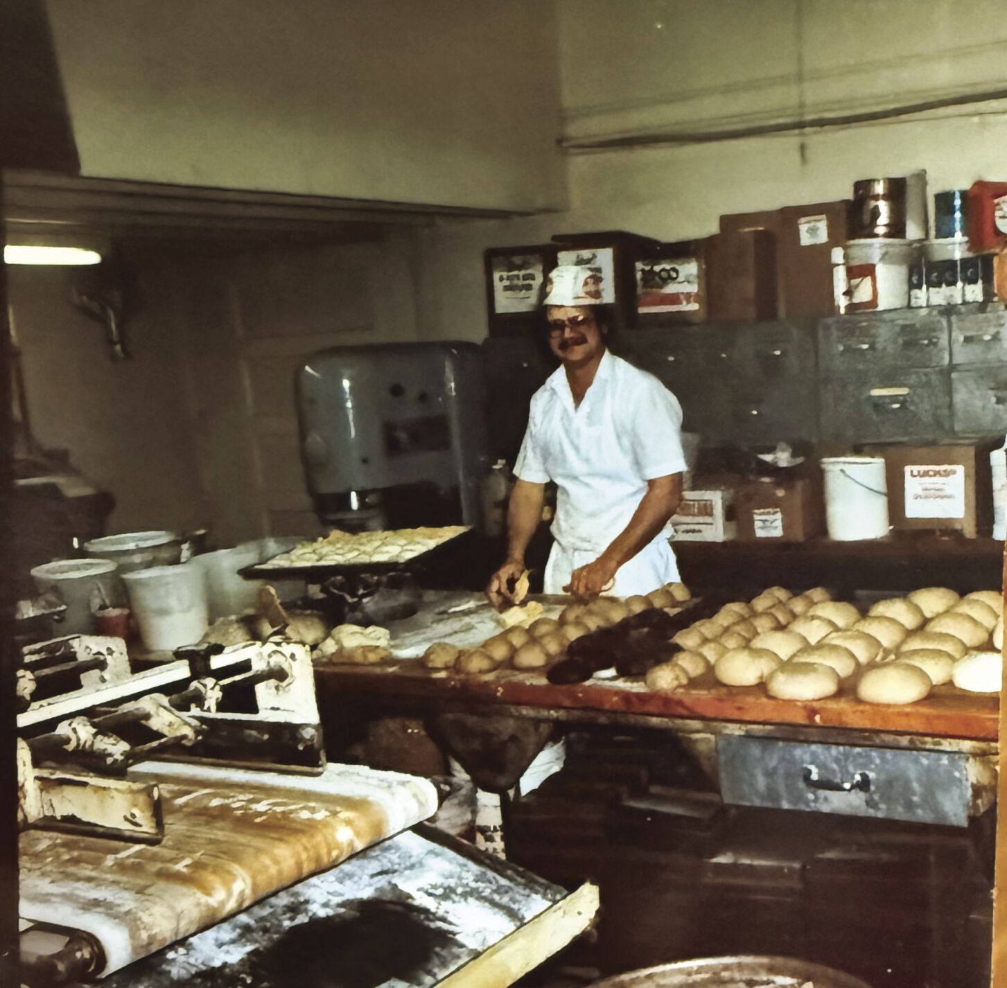 Frazier’s Bakery changes hands after 45 years | News | theworldlink.com