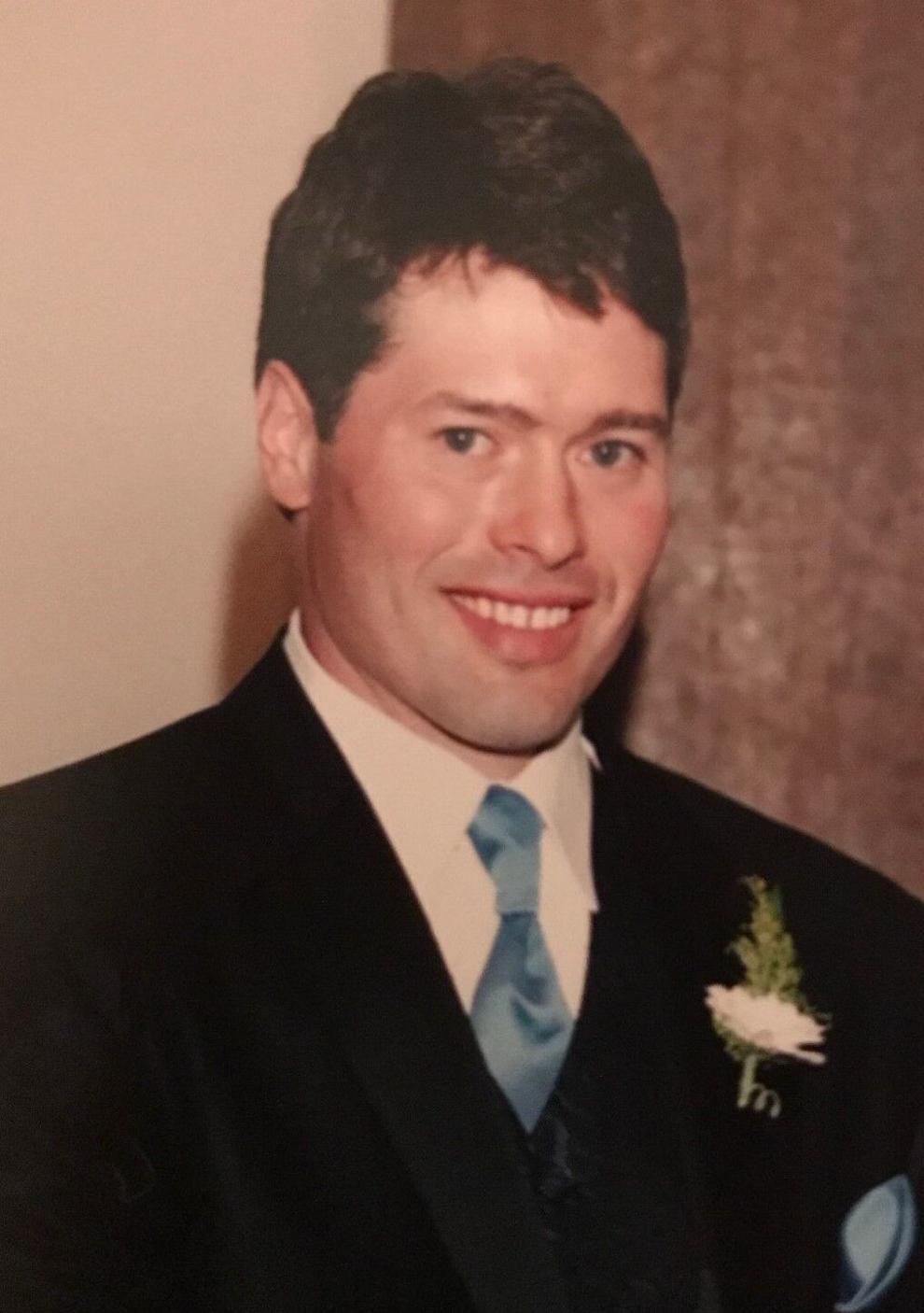 Robert E. "Bob" Crim | Obituaries | theworldlink.com