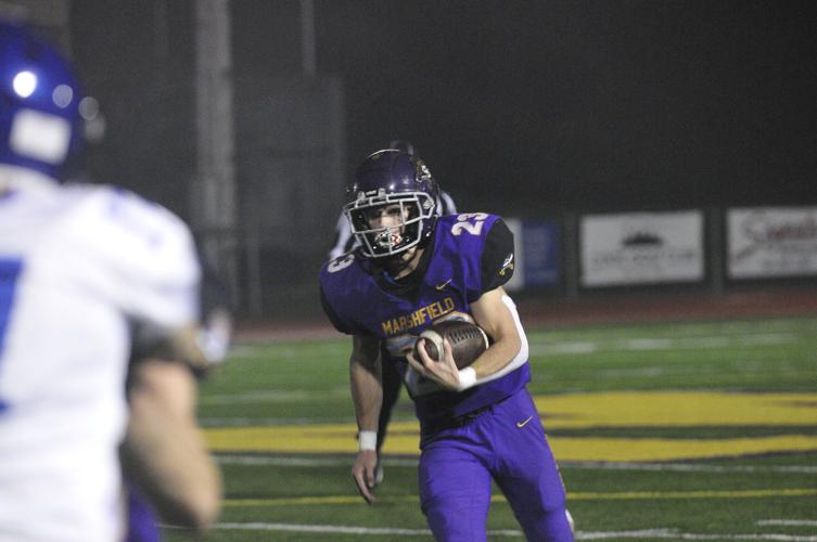 Marshfield advances to football semifinals | Sports | theworldlink.com