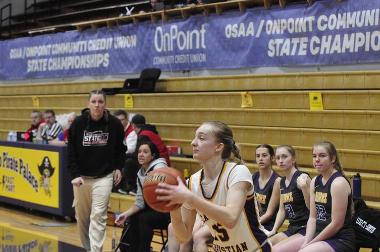 Burns girls win consolation final | Sports | theworldlink.com