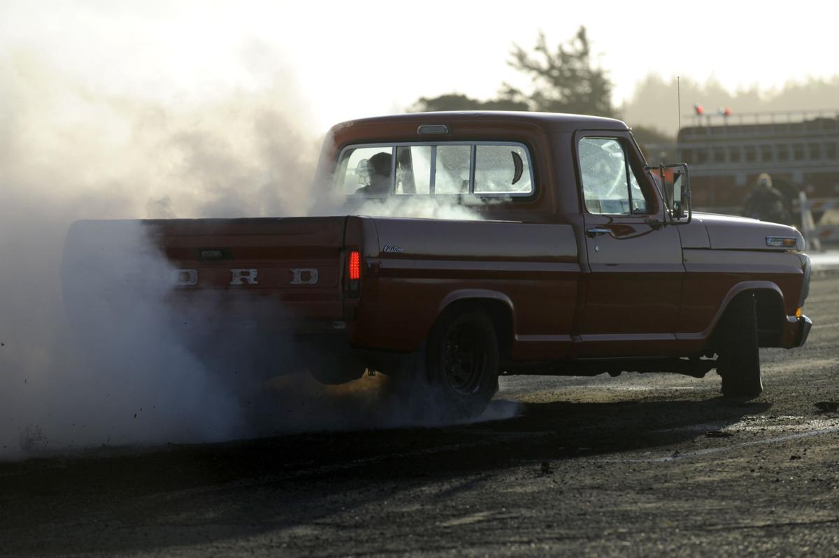 Kool Coastal Nights Burn-Out Contest | Photo Collections | theworldlink.com