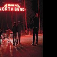 North Bend sign lights 101 again | Local News | theworldlink.com