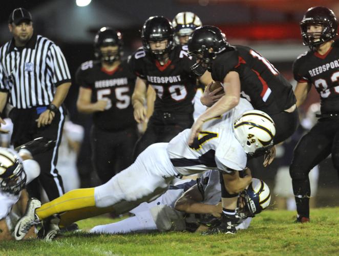 Reedsport vs. Toledo football | Photo Collections | theworldlink.com