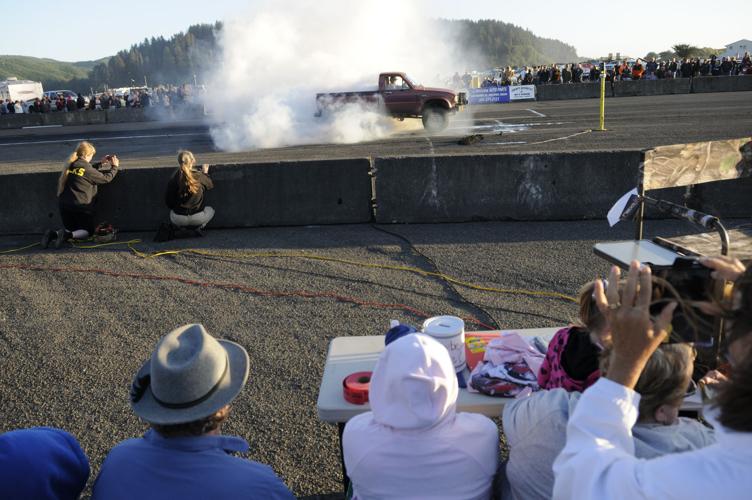 Kool Coastal Nights Burn-Out Contest | Photo Collections | theworldlink.com