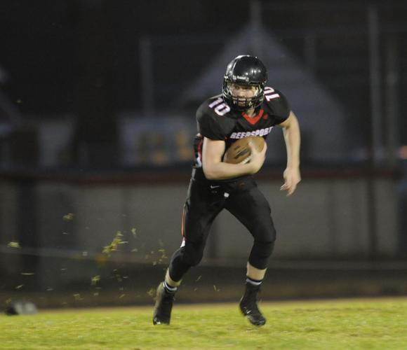 Reedsport vs. Toledo football | Photo Collections | theworldlink.com