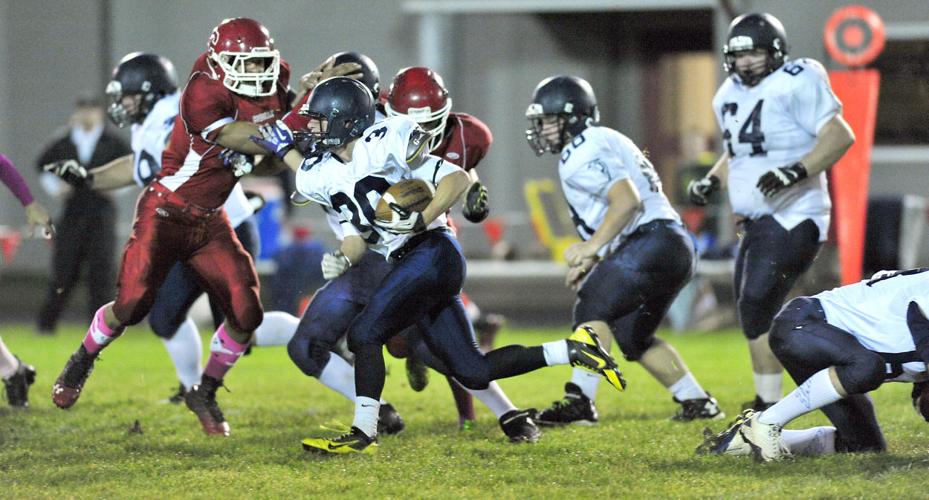 LaPine at Coquille Football | Photo Collections | theworldlink.com