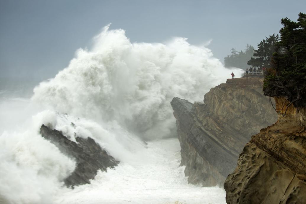 Photos: Storm Surge | Photo Collections | theworldlink.com