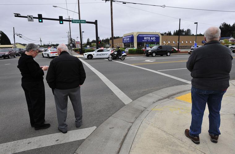 Procession for Deputy Gil Datan | Photo Collections | theworldlink.com