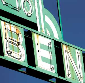 N(or)th Bend welcomes overhaul of neon sign | Local News | theworldlink.com
