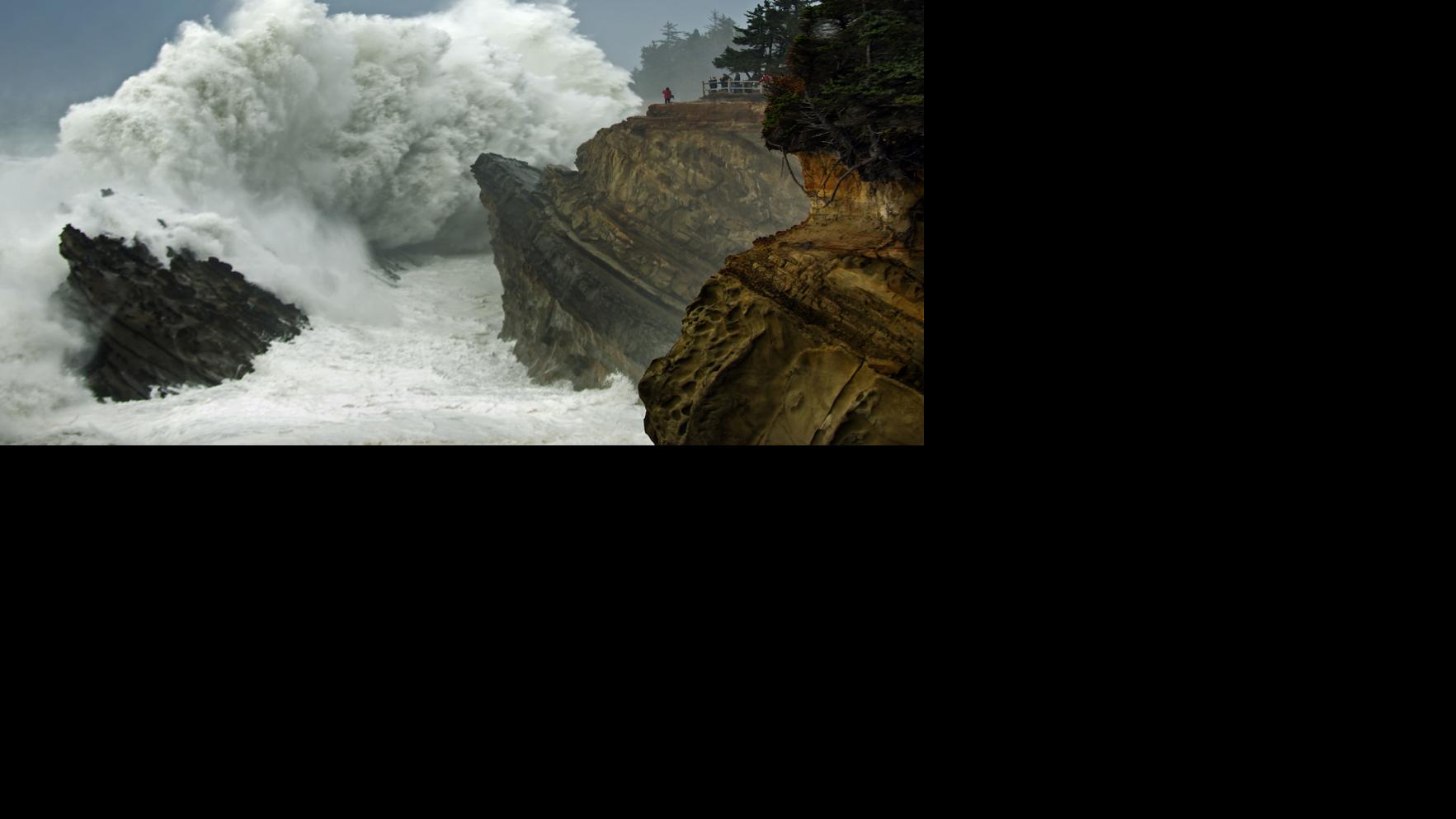 Coast Guard Rescues 5 From Sailboat Off Oregon Coast Local News