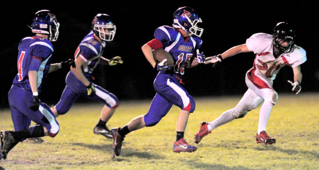 Reedsport at Myrtle Point Football | Photo Collections | theworldlink.com