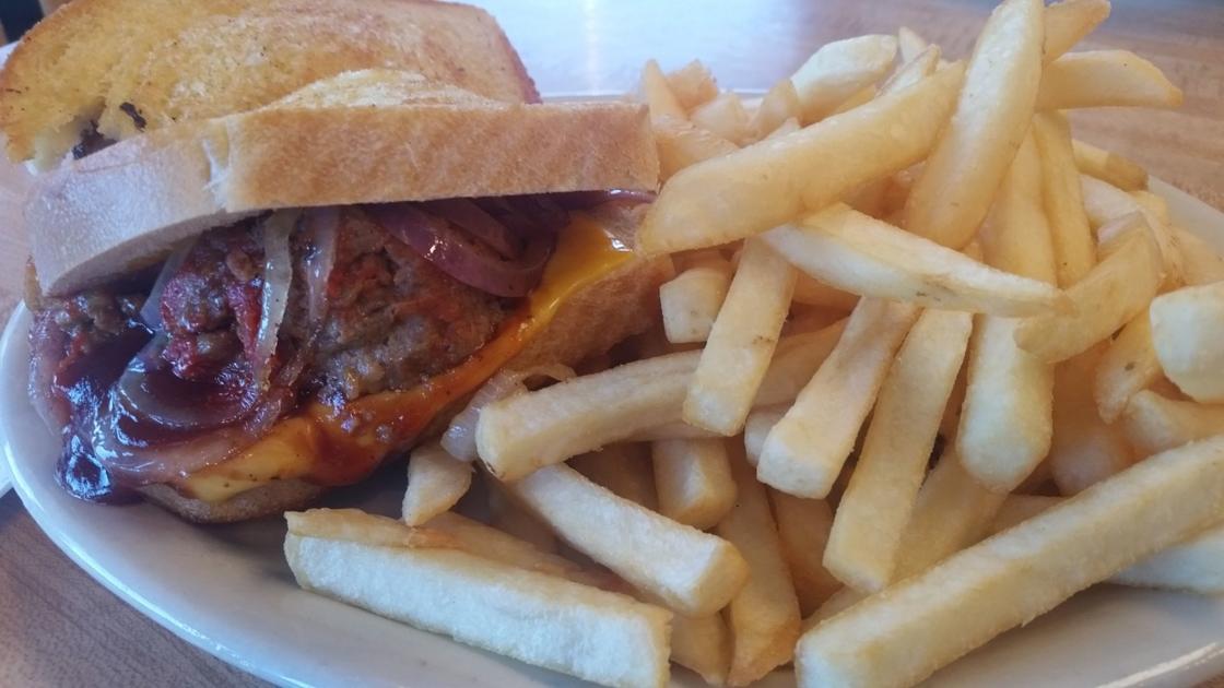 A mountain of food at Kozy Kitchen | Lifestyles | theworldlink.com