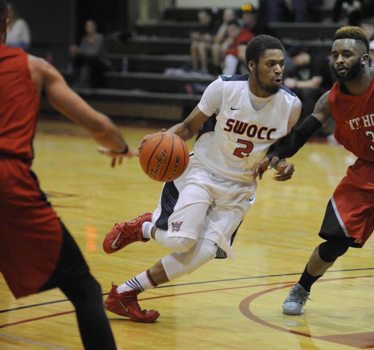 Southwestern vs. Mt. Hood Men's Basketball | Photo Collections ...