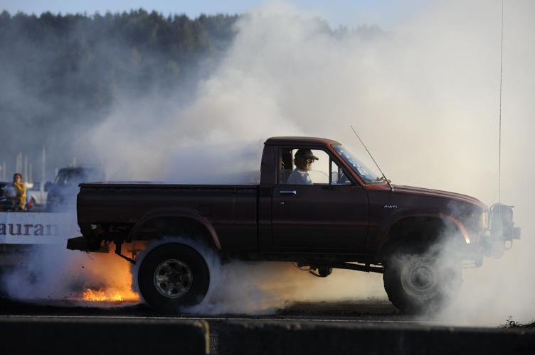 Kool Coastal Nights Burn-Out Contest | Photo Collections | theworldlink.com