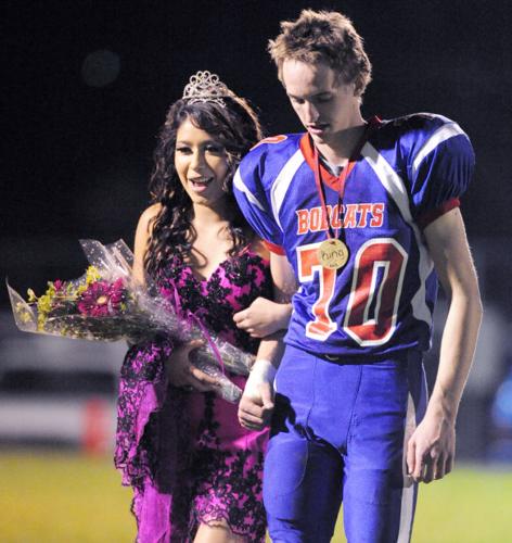 Reedsport at Myrtle Point Football | Photo Collections | theworldlink.com