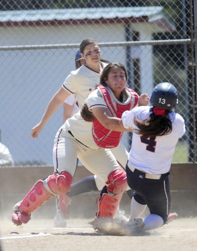 SWOCC softball splits with Clackamas | Local Sports | theworldlink.com