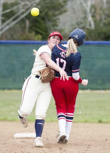 Red Devils sweep SWOCC in softball | Local Sports | theworldlink.com