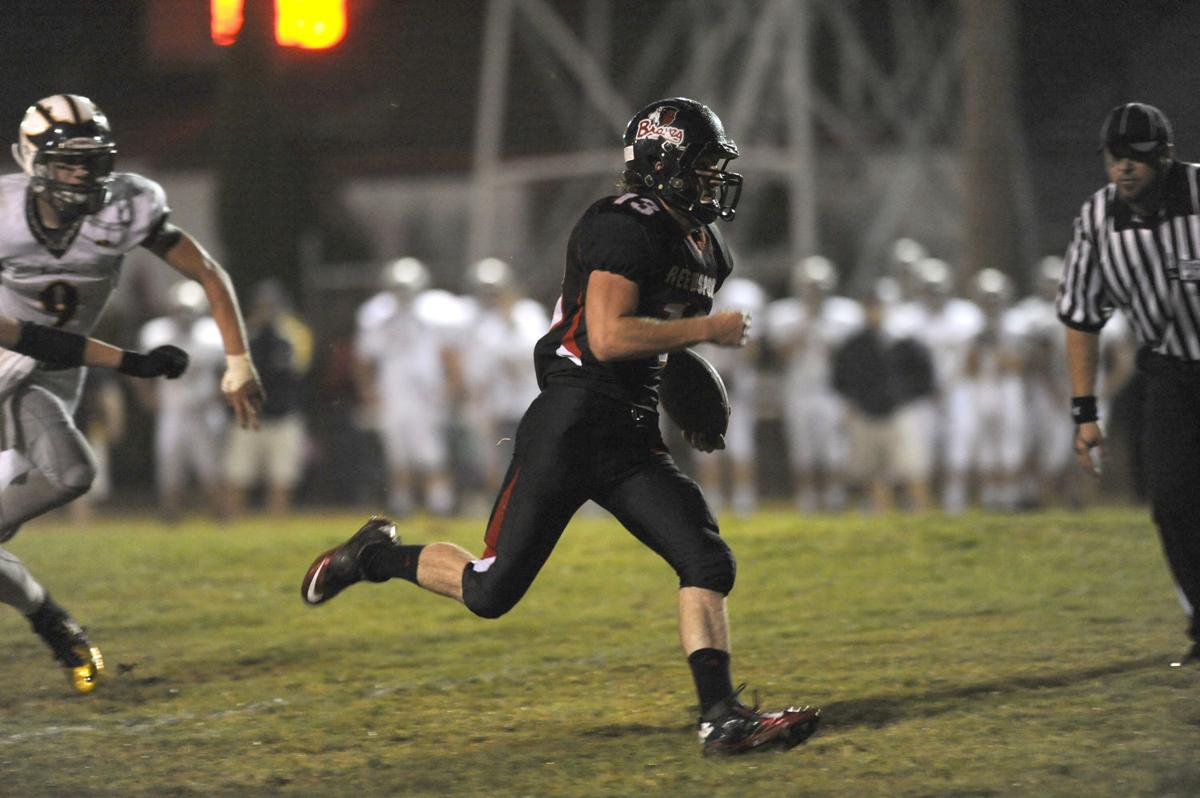 Reedsport vs. Toledo football | Photo Collections | theworldlink.com
