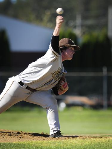 The Bulldogs rally to defeat Reedsport, 3-2 | Photo Collections ...