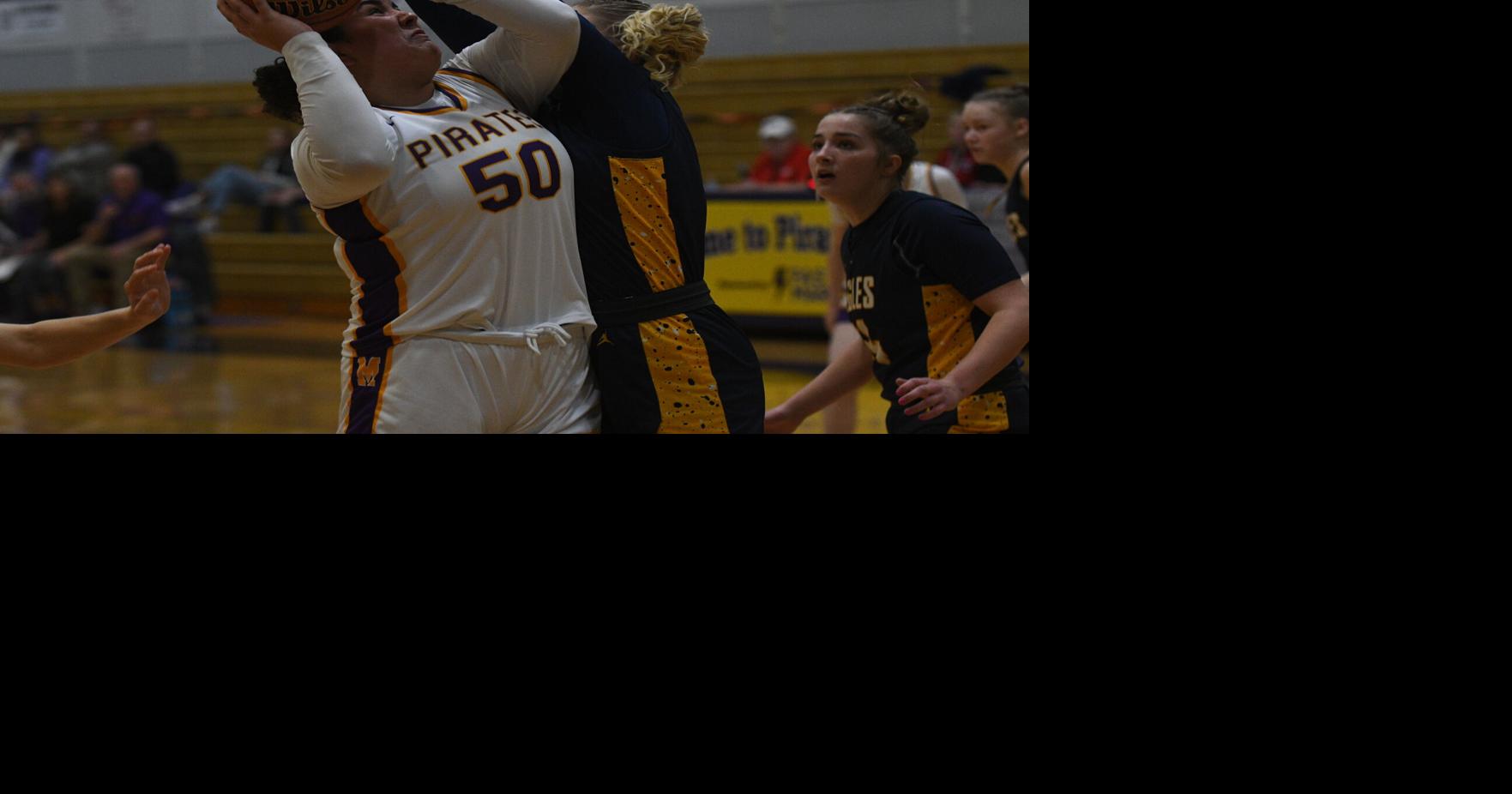 Marshfield squads fall in basketball playoffs | Sports | theworldlink.com