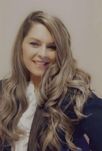 Bandon School Board selects Shauna Schmerer to be next superintendent ...