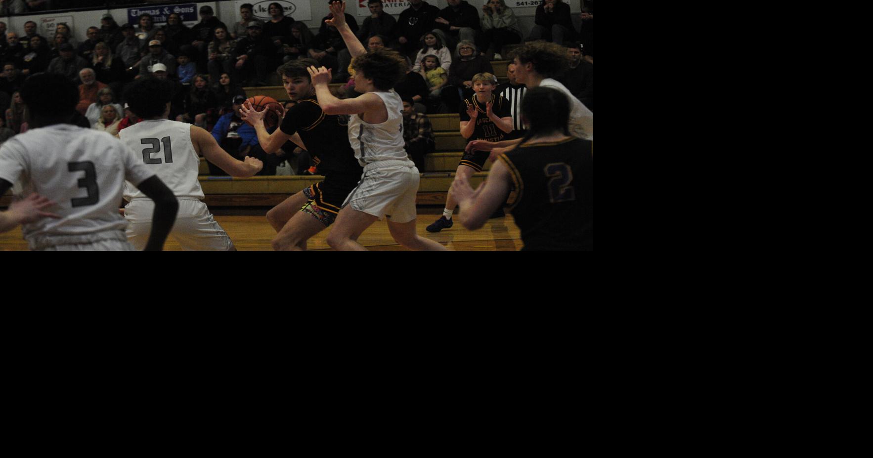 Cascade Christian repeats as boys champion | Sports | theworldlink.com
