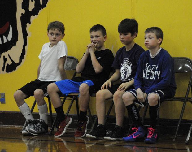Hoop Shoot Competition in Coquille | Photo Collections | theworldlink.com