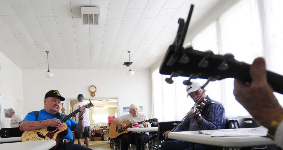 Old Time Fiddlers | Photo Collections | theworldlink.com