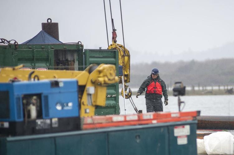 1950s dolphin pilings to be replaced | Local News | theworldlink.com