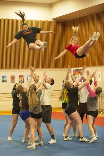 North Bend cheer team preps for state | Local Sports | theworldlink.com