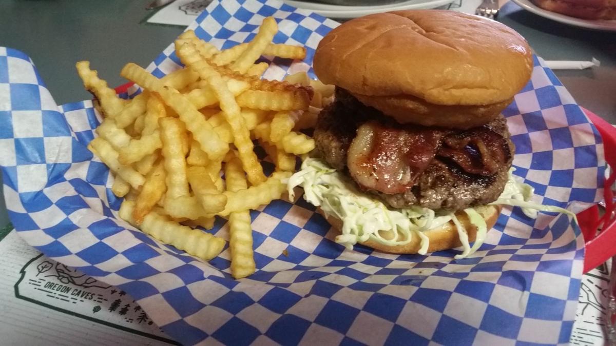 It's hard to leave the Lakeside Cafe hungry | Lifestyles | theworldlink.com